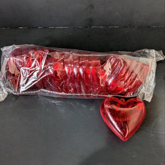 Other | Plastic Heart Containers Toys 115 Halves 11 Whole Hearts ...